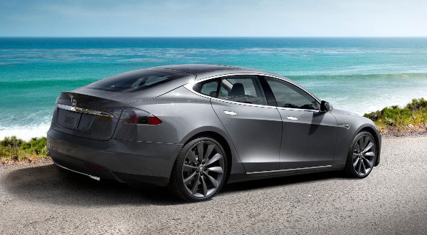 Mit Sixt Leasing zur elektrischen Premium-Limousine Tesla Model S